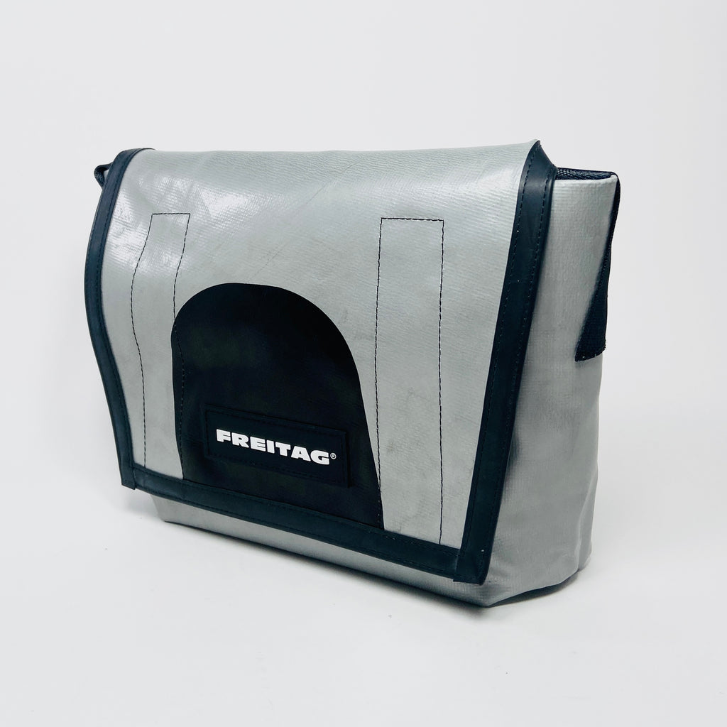 FREITAG F11 - Lassie - Silver and Black – UNITOM