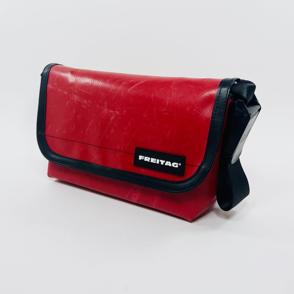 FREITAG F41 - Hawaii Five-0 - Red – UNITOM